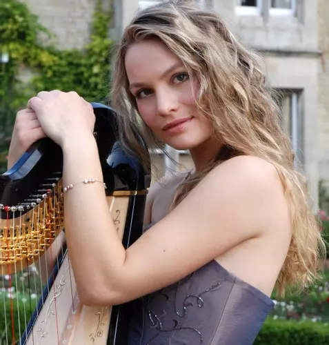 Champs Hill Records - Welcome|